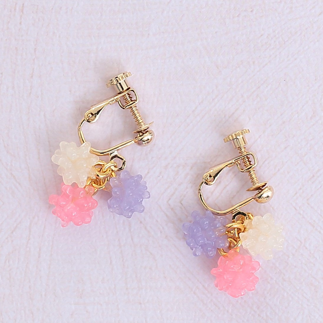 こんぺい糖イヤリング3粒ホワイトピンクパープル – nanaco plus+